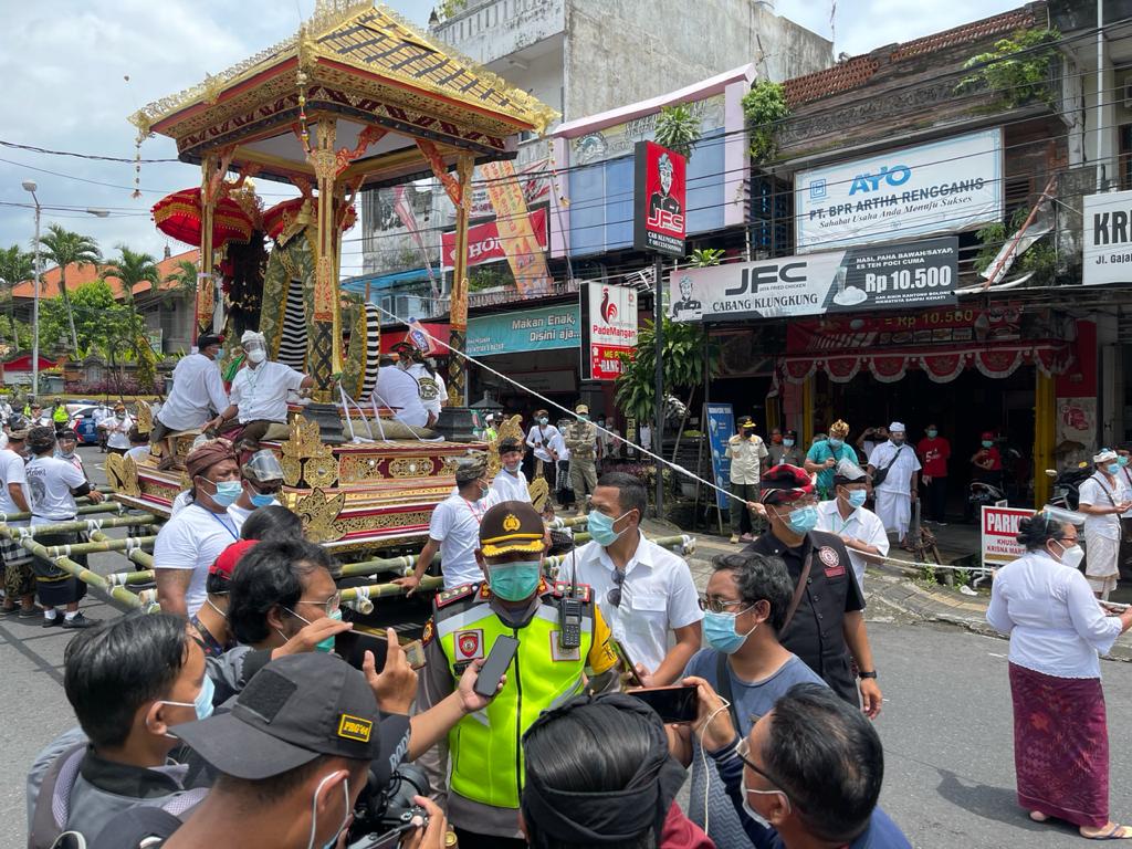 Kapolres Klungkung Pimpin Pengamanan Plebon Puri Agung Klungkung - baliilu.com