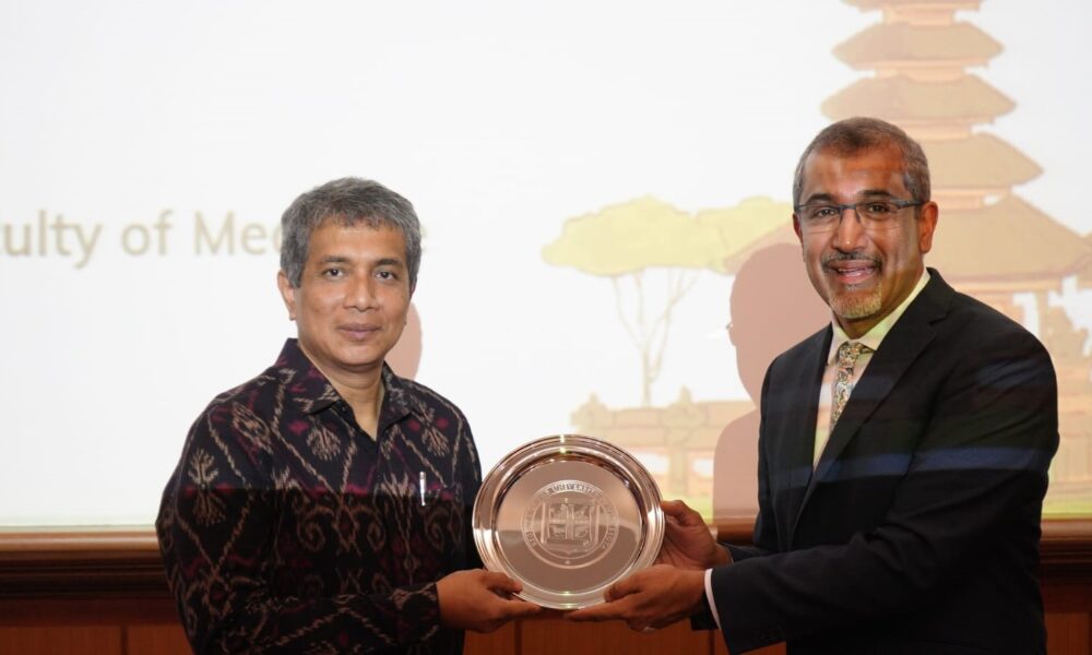 FK Unud Gelar ‘’Guest Lecture’’, Hadirkan Prof. Shailey Prasad, M.D ...