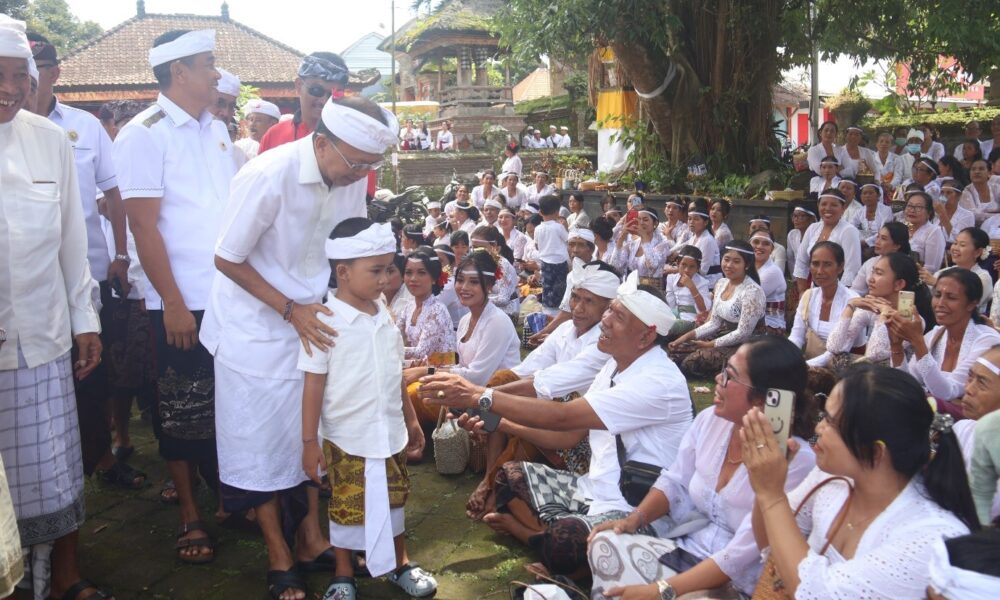 Hadiri Upacara Tawur Tabuh Gentuh, Gubernur Koster: Inilah Budaya dan ...
