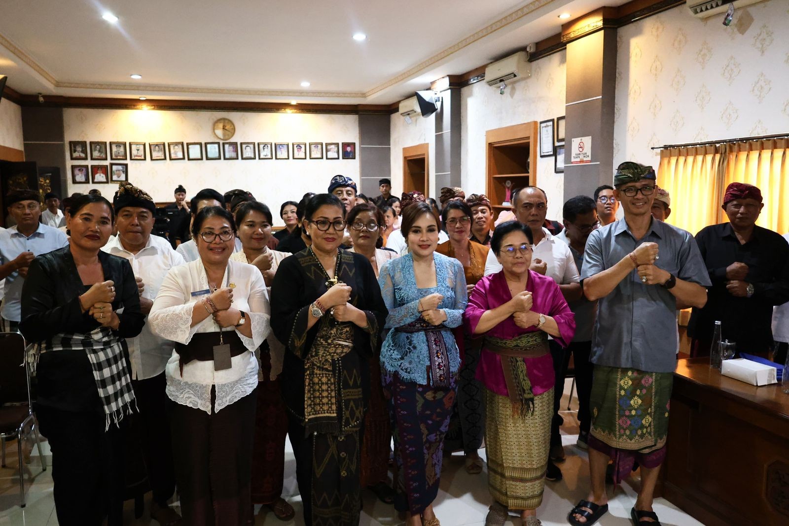 Perbekel/Lurah, Unsur Desa Adat dan Pengurus TP PKK Dentim Ikuti ...