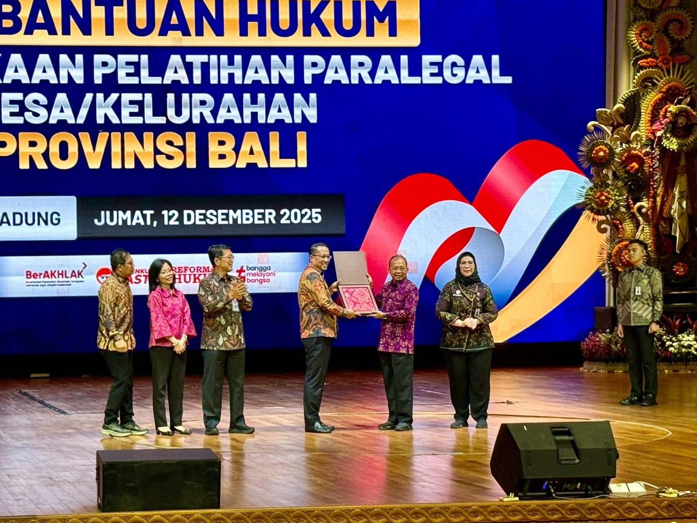 Apresiasi Pembukaan Posbankum di Seluruh Bali, Koster: Sinergi Agar ...
