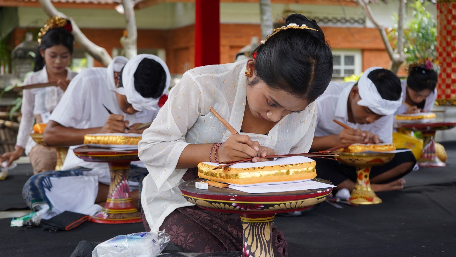 Lestarikan Warisan Leluhur Bali, Buleleng Gelar Lomba Bulan Bahasa Bali ...